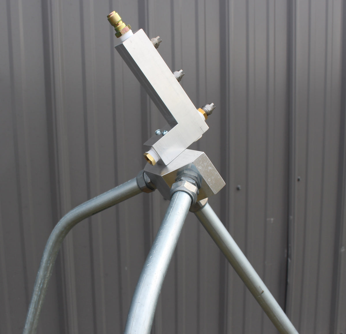 SnowStorm Snowmaking- Pro Series Home Snowmakers with Tripod Stands ...